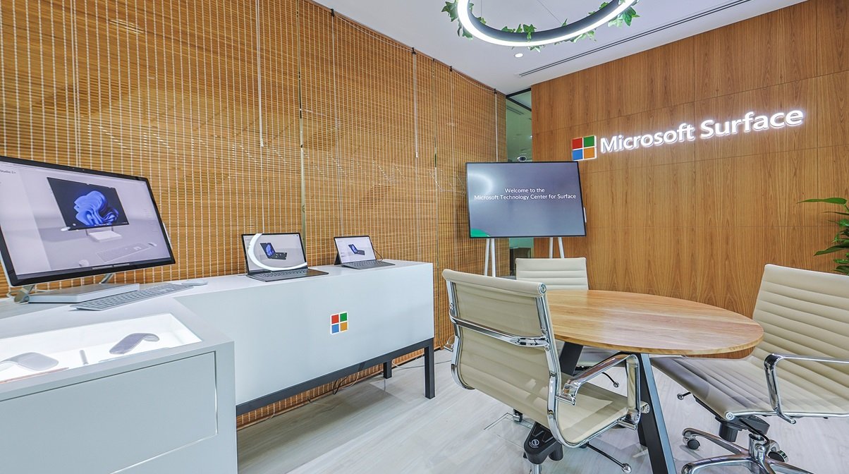 Microsoft Surface Innovation Hub launched in Dubai - Review Central ...