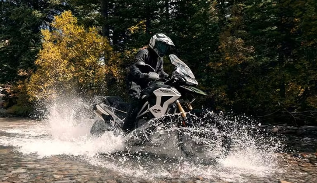 Galadari drives in Triumph Motorcycles in UAE - Review Central Middle East